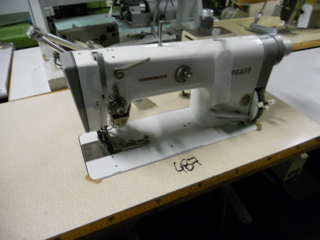 1 needle lockstitch with top-feed mechanism : Pfaff 487-706-900